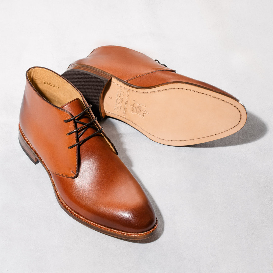 Ellis Chukka Boots